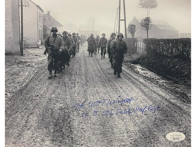William/Bill Wingett signed WWII Vintage B&W 8x10 Photo- JSA #SS17716 ...