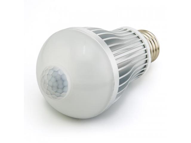 8 watts LED A19 E26 E27 base 700 Lumens Built-in PIR Sensor LED Motion ...