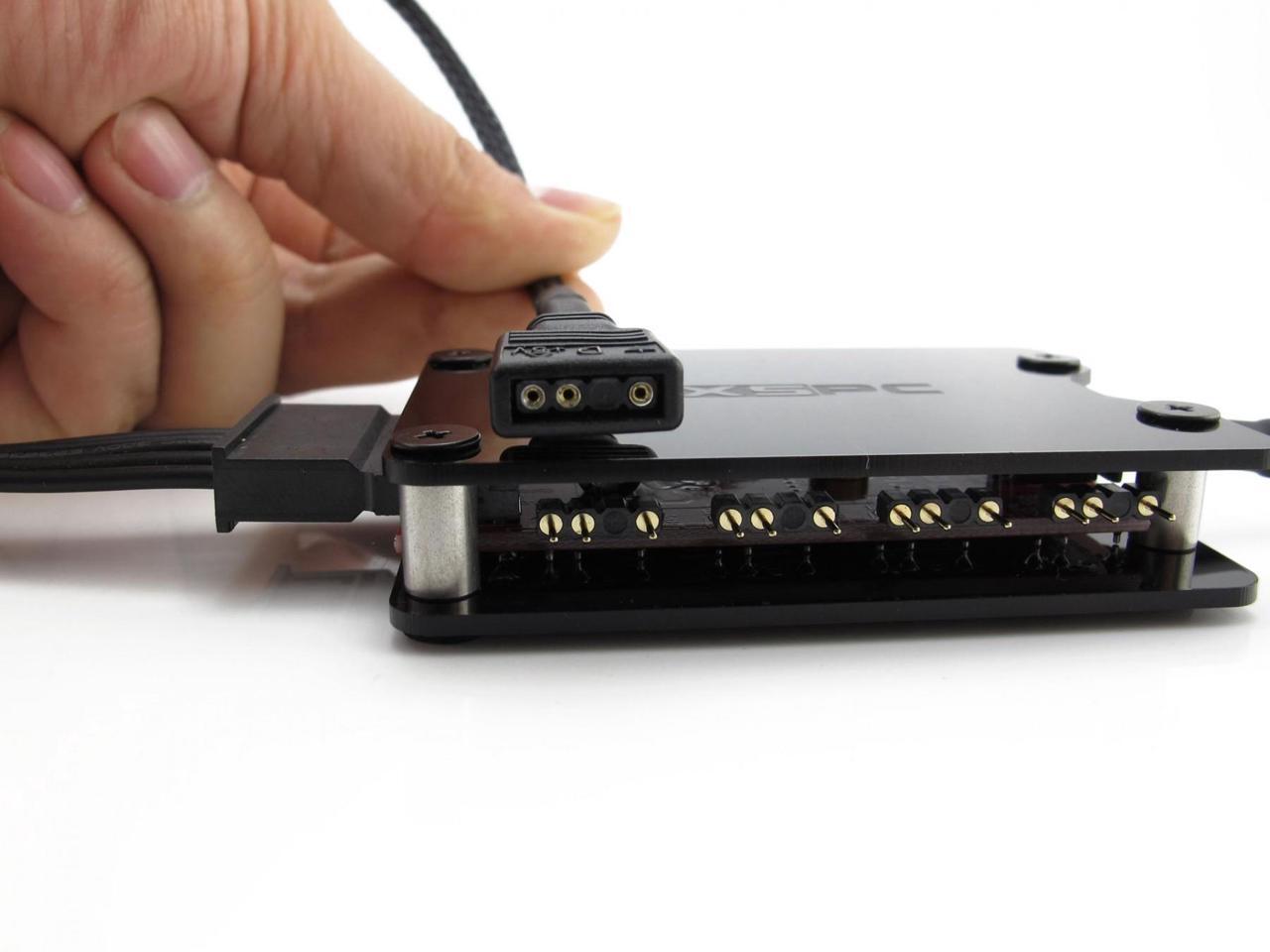 XSPC 8-Way 5V 3-pin RGB Fan Splitter, Black - Newegg.com