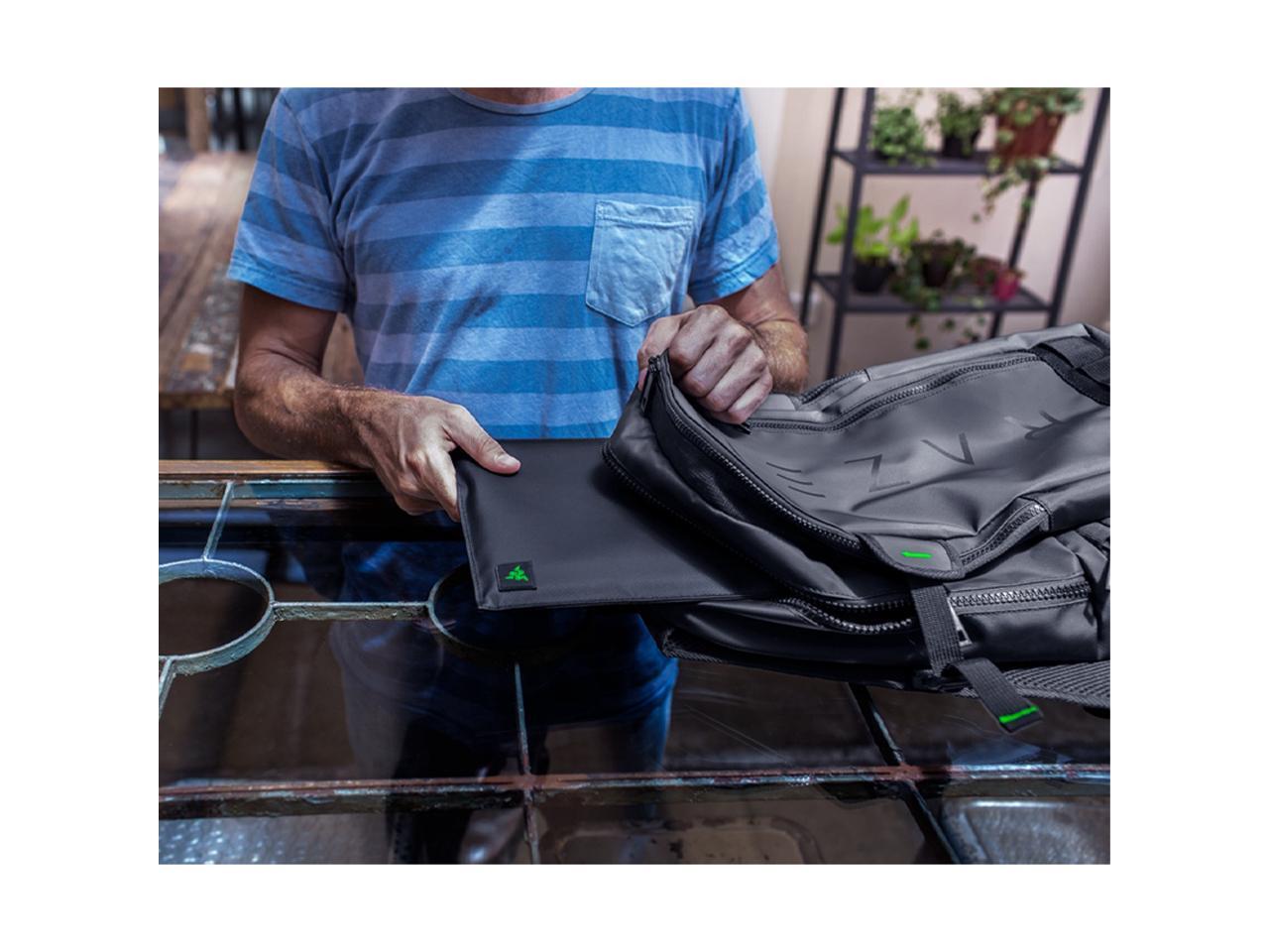 Razer Protective Sleeve for 13" Notebooks & Razer Blade Stealth ...