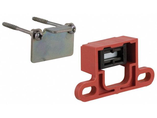 Click here for TELEMECANIQUE SENSORS XCSZ21 Guard Retaining Devic... prices