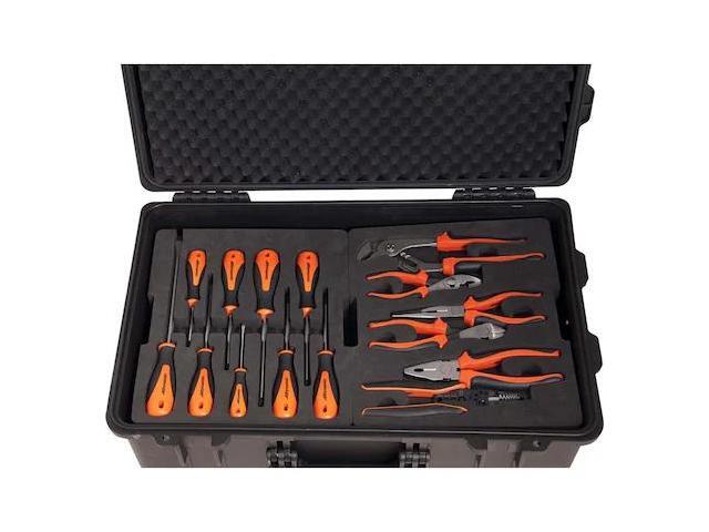 Click here for DYNAMIC D105002 Tools 139 Piece Field Technicians... prices