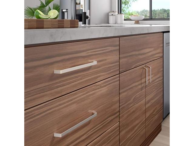 Click here for RICHELIEU BP7348256195 10 1/8 in (256 mm) Center-t... prices