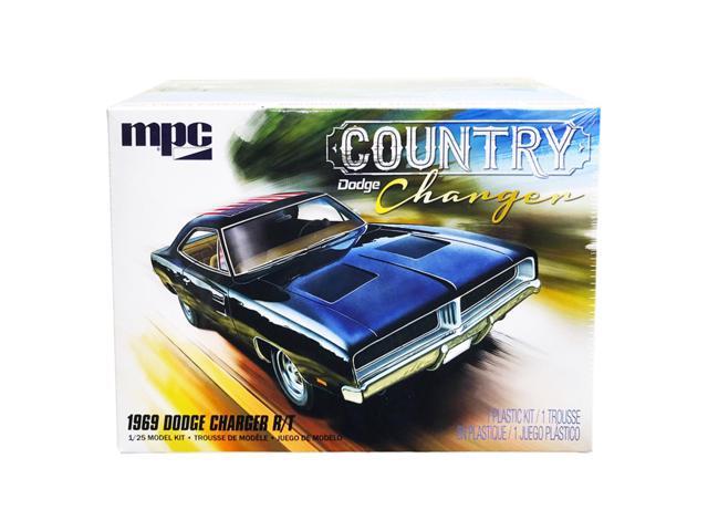 Click here for 1966 Chevrolet Suburban Saddle Tan Metallic /Muscl... prices