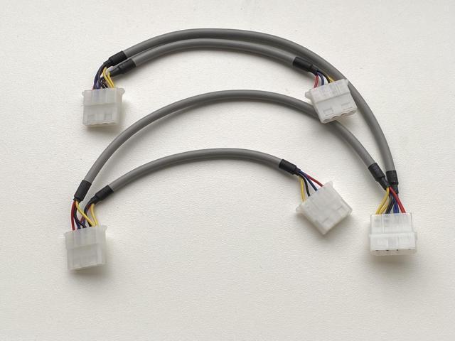 Click here for Phobya 4Pin to 4x 4Pin Splitter 28cm for Molex (10... prices