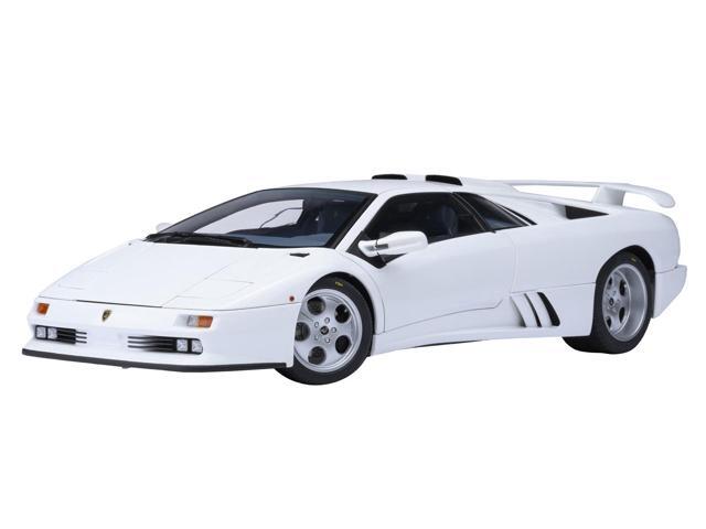 Click here for Lamborghini Diablo SE30 Jota Impact White 1/18 Mod... prices