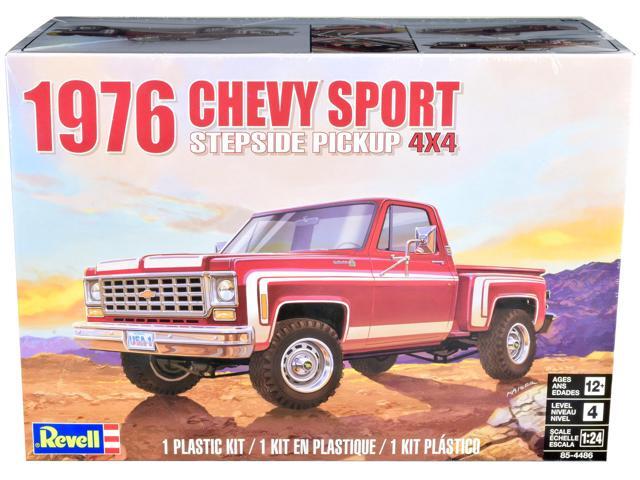 Click here for Level 4 Model Kit 1976 Chevrolet Sports Stepside 4... prices