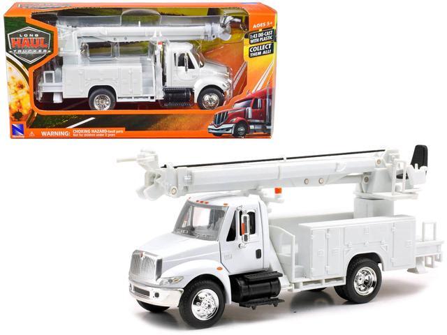 Click here for International 4200 Digger Service Truck White Long... prices