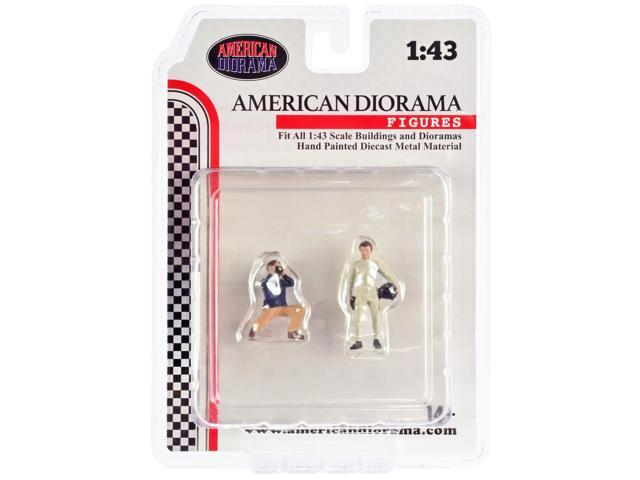 Click here for Race Day Two Diecast Figures Set 1 for 1/43 Scale... prices