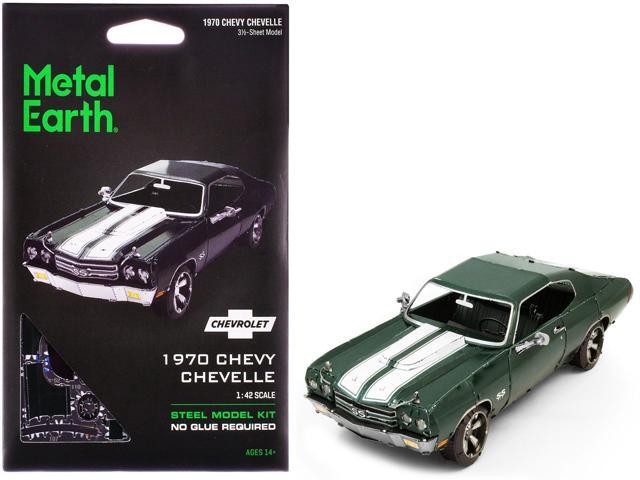 Click here for Model Kit 1970 Chevrolet Chevelle SS Green with Wh... prices
