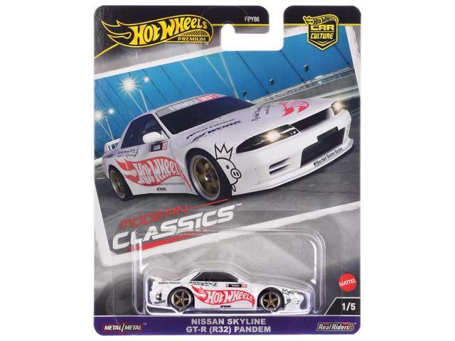 Click here for Nissan Skyline GT-R (R32) Pandem White with Hot Wh... prices