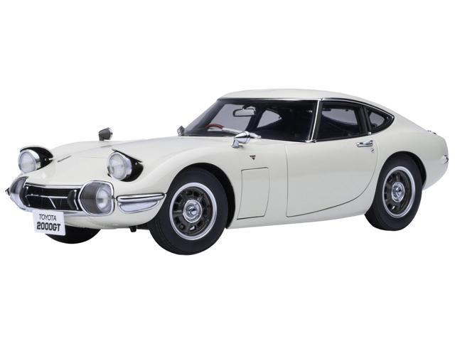 Click here for 1967 Toyota 2000GT RHD (Right Hand Drive) White 1/... prices