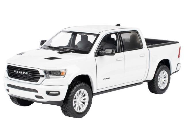 Click here for 2019 RAM 1500 Laramie Crew Cab Pickup Truck White... prices