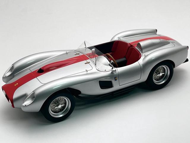 Click here for 1958 Ferrari 250 TR Pontoon-Fender Street Version... prices
