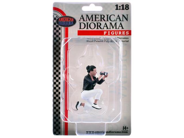 Click here for Photographers Figure #5 for 1/18 Scale Models by A... prices