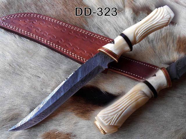 Click here for 13 Long hand forged Damascus steel skinning knife... prices