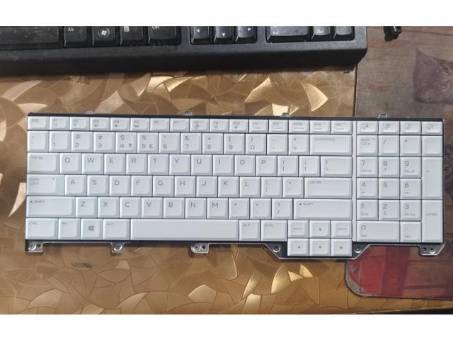 Click here for replacement keyboard for Alienware 17 R5 Area 51m... prices