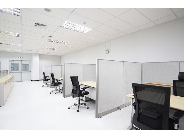 Click here for GOF 8 Station 72H Open Cubicle Office Panel / Work... prices
