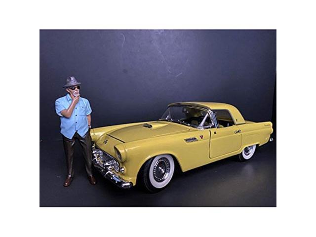 Click here for Weekend Car Show Figurine I for 1/18 Scale Models... prices