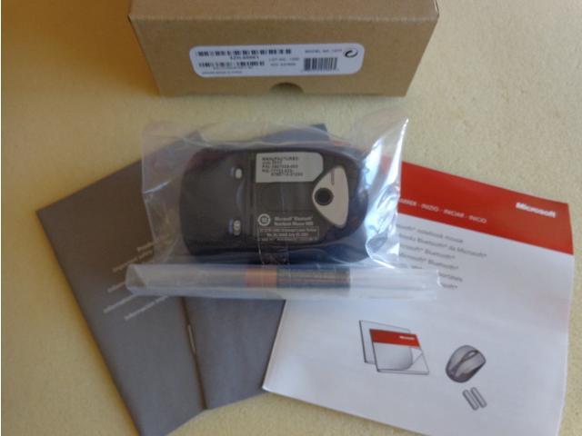 Click here for Microsoft Bluetooth Notebook Mouse 5000 - Black prices