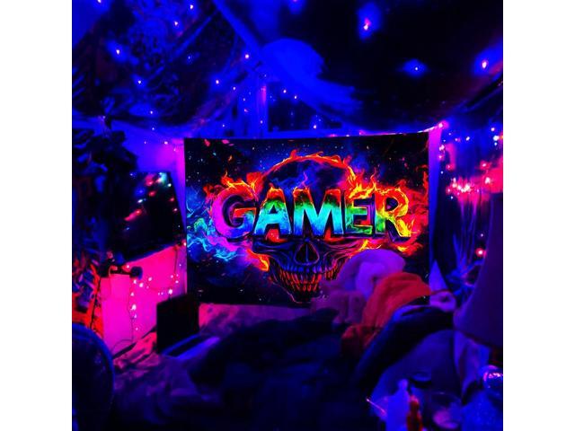 Click here for Glow in The Dark Skull Theme Games Tapestry 2D Fla... prices