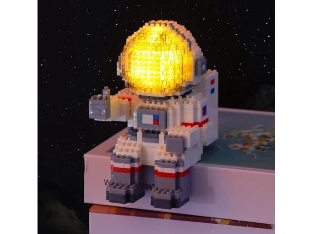 Click here for Uvini Astronaut Mini Building Blocks Model with LE... prices