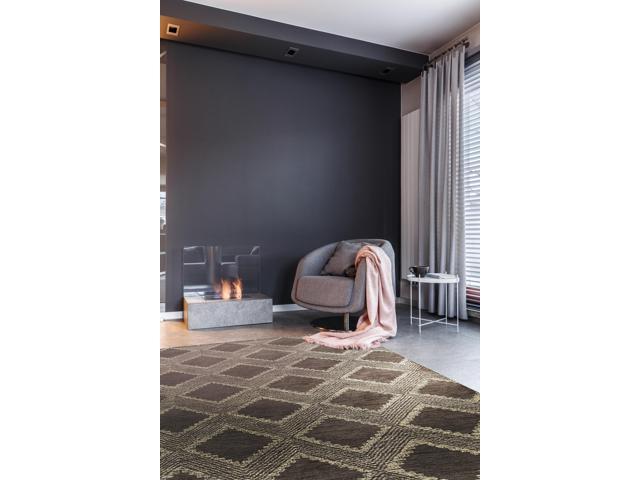 Click here for Hand-Tufted Wool Charcoal Contemporary Transitiona... prices