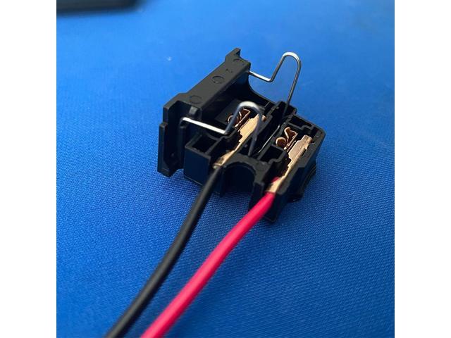 Click here for Yassdwbn 51787491 Plug Lamp Socket Headlight H7 Fo... prices