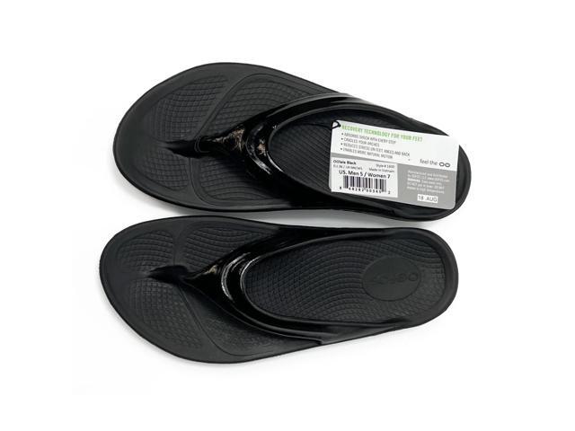 Click here for OOFOS Unisex Comfortable Waterproof OOriginal Thon... prices