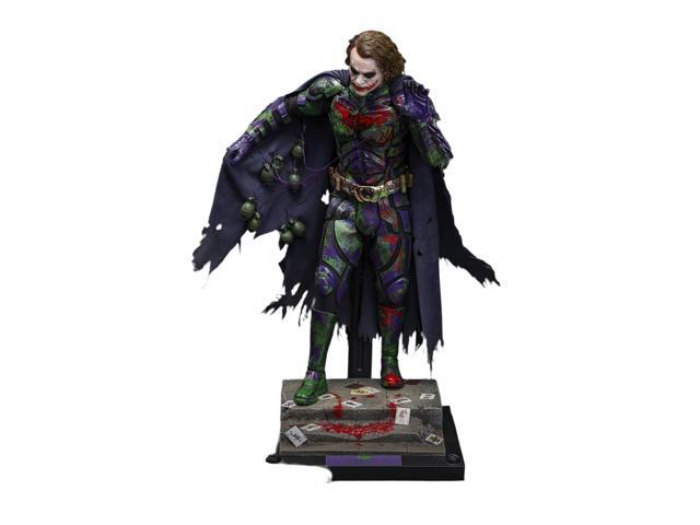 Click here for Figure Hot Toys MMS752 - DC Comics - Batman: The D... prices