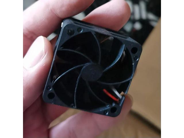 Click here for FOR DZ04028B12UR 40X40X28MM 4CM 4028 DC12 1A 3Wire... prices