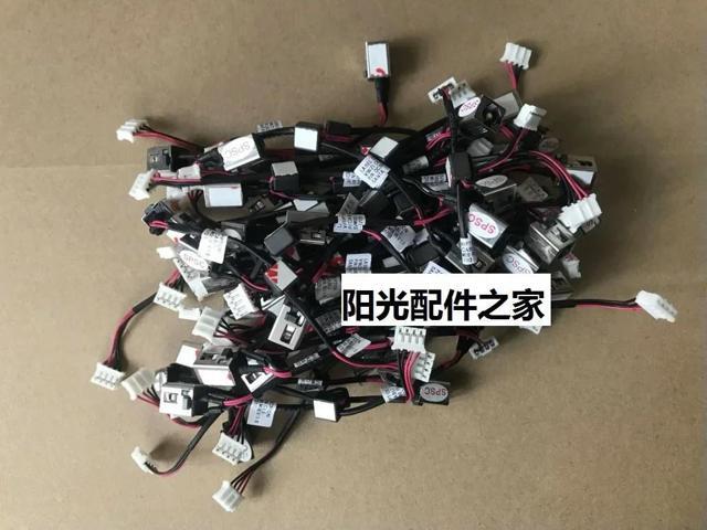 Click here for 2Pcs For Z400 Z500 power interface charging socket... prices