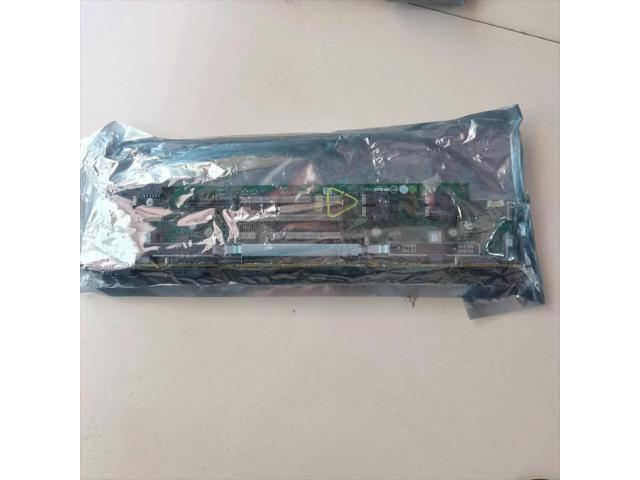 Click here for For R730XD Server 18 Disk 1.8 Inch Hard Disk Backp... prices