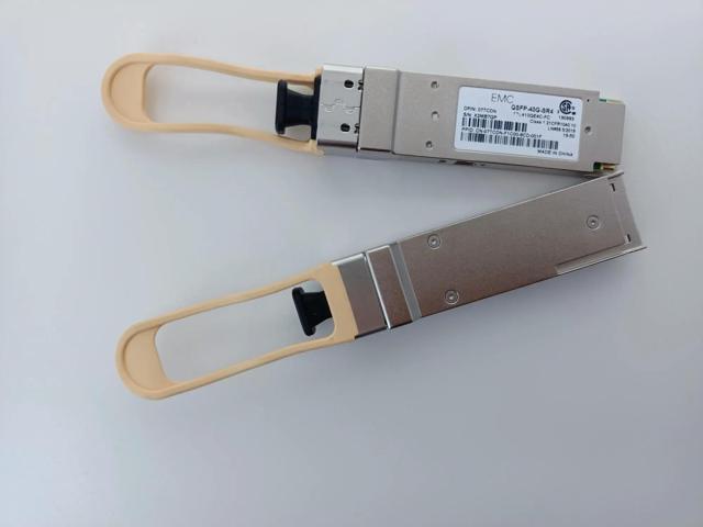 Click here for 40G Fiber Module QSFP-40G-SR4 FTL410QE4C-FC 07TCDN... prices