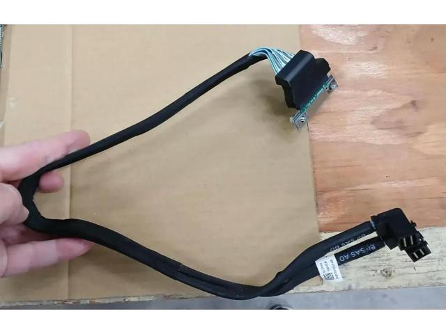 Click here for R640 10x 2.5 PERC to Mini SAS HD [SFF-8643] Hardwa... prices