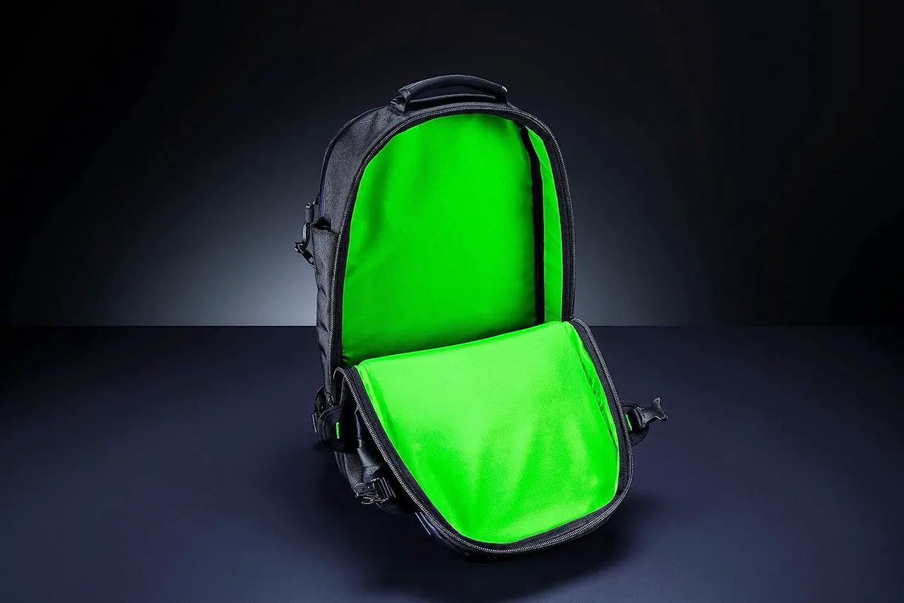 Razer Rogue 17 Backpack V3 - Travel Backpack with 18" Laptop ...