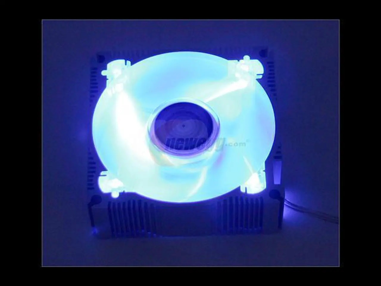 AeroCool Aluminum - Blue 80mm Blue LED Case Fan - Newegg.com