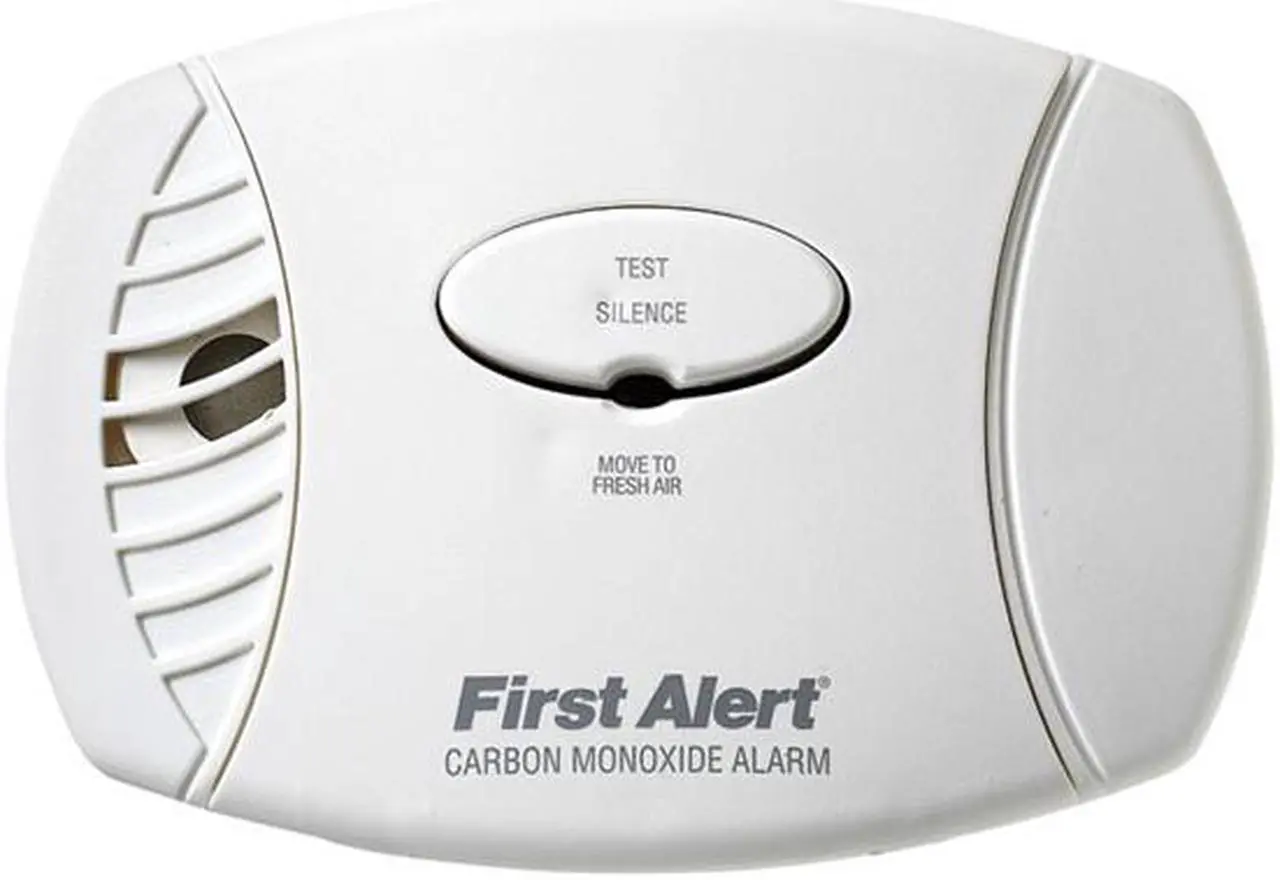 First Alert CO605 Plug In Carbon Monoxide Alarm - Newegg.com