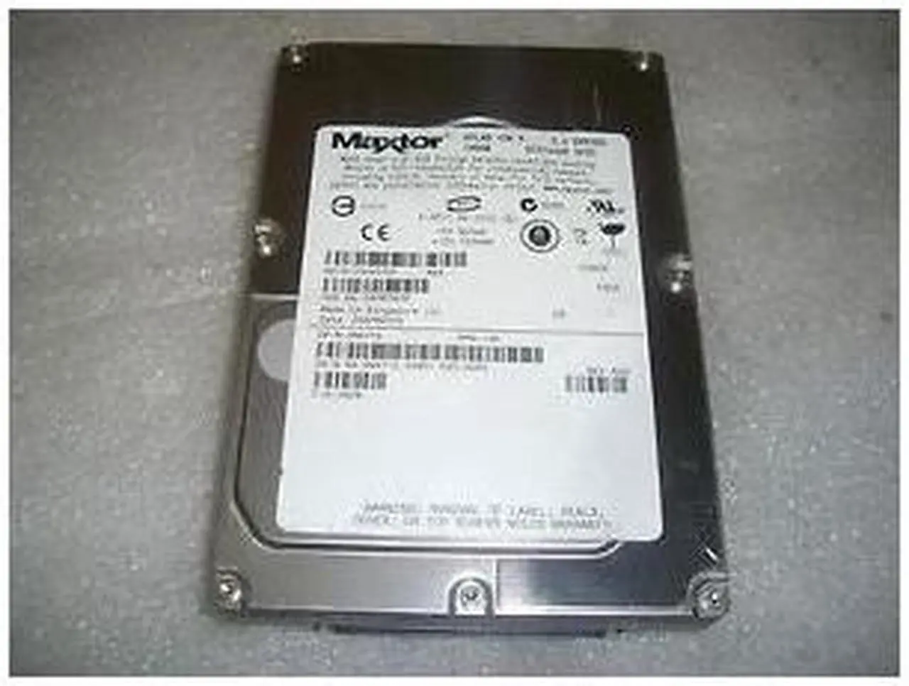 MAXTOR 8J300S0 Atlas 300Gb 10000Rpm 16Mb Buffer Rohs Compliant Sas ...