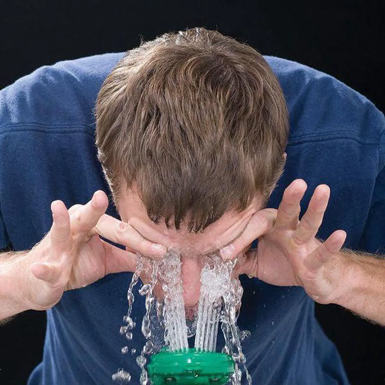 HAWS 8904 Axion MSR Drench Hose Eye/Face Wash, Deck Mount - Newegg.com