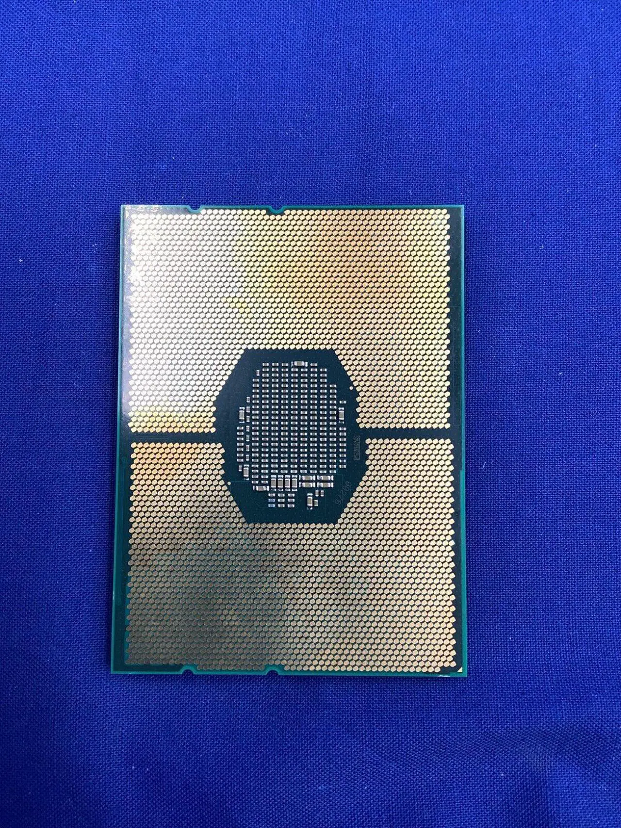 Used - Acceptable: SRGZE Intel Xeon Silver 4215R 8-Core 11M Cache, 3.20 ...