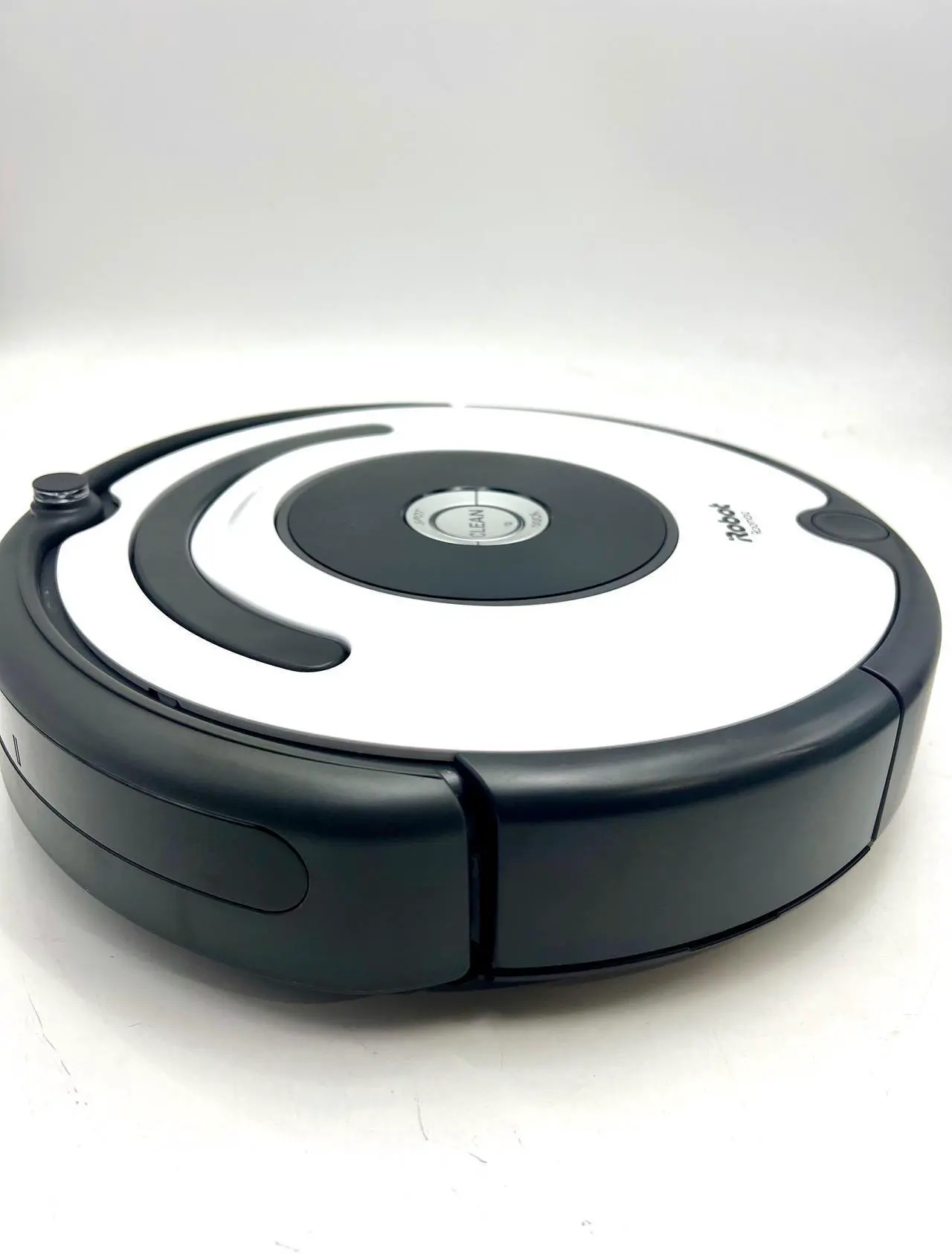Refurbished: iRobot 675 ROOMBA675 Vacuum Cleaning Robot with WiFi ...