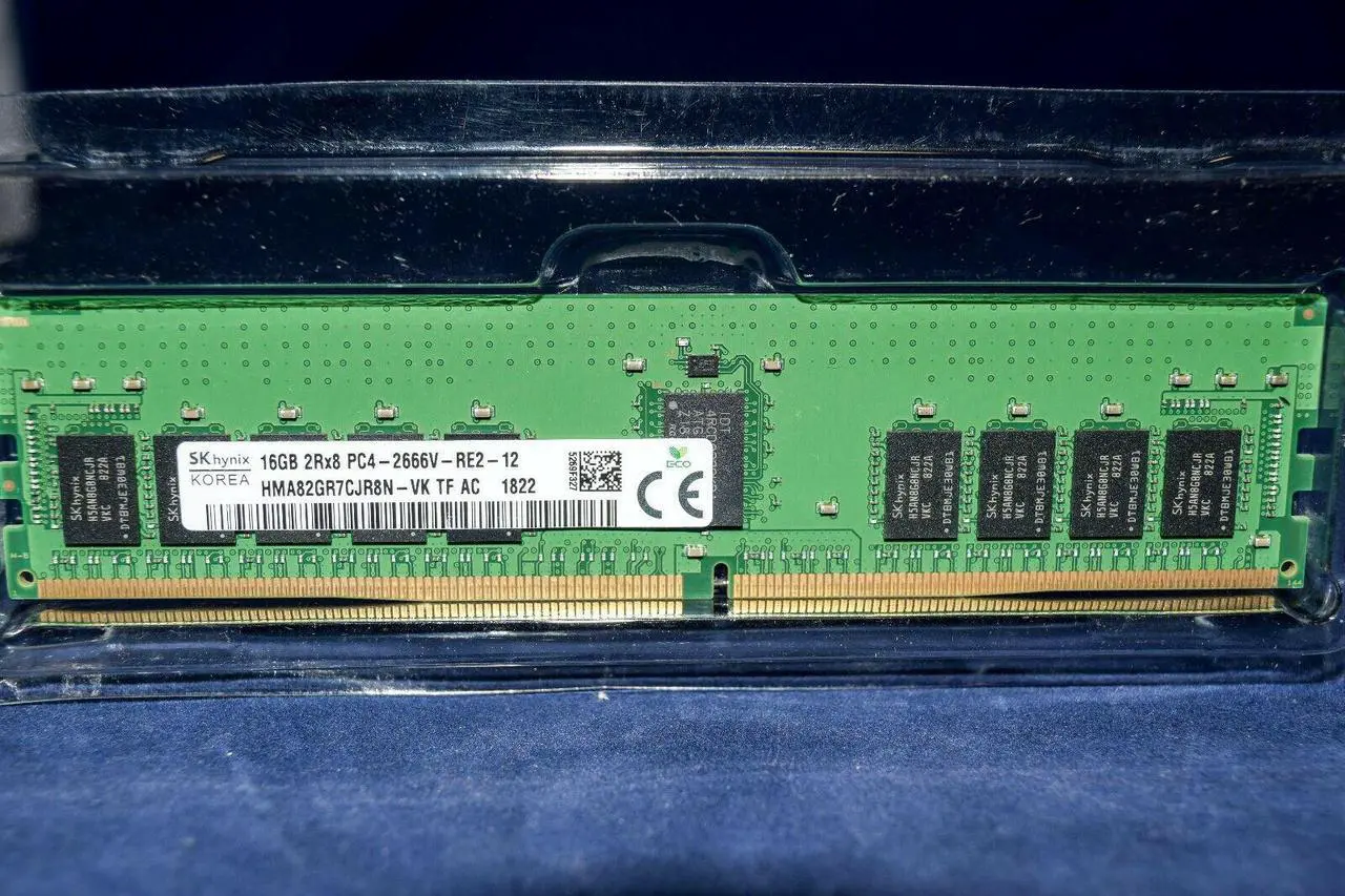 16GB DDR4 2666MHz PC4-21300 2RX8 RDIMM (Hynix HMA82GR7CJR8N-VK ...