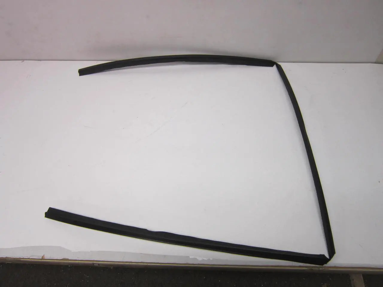 Used - Like New: Maytag MDB8989SHZ0 Dishwasher Cabinet Seal W10835073 ...