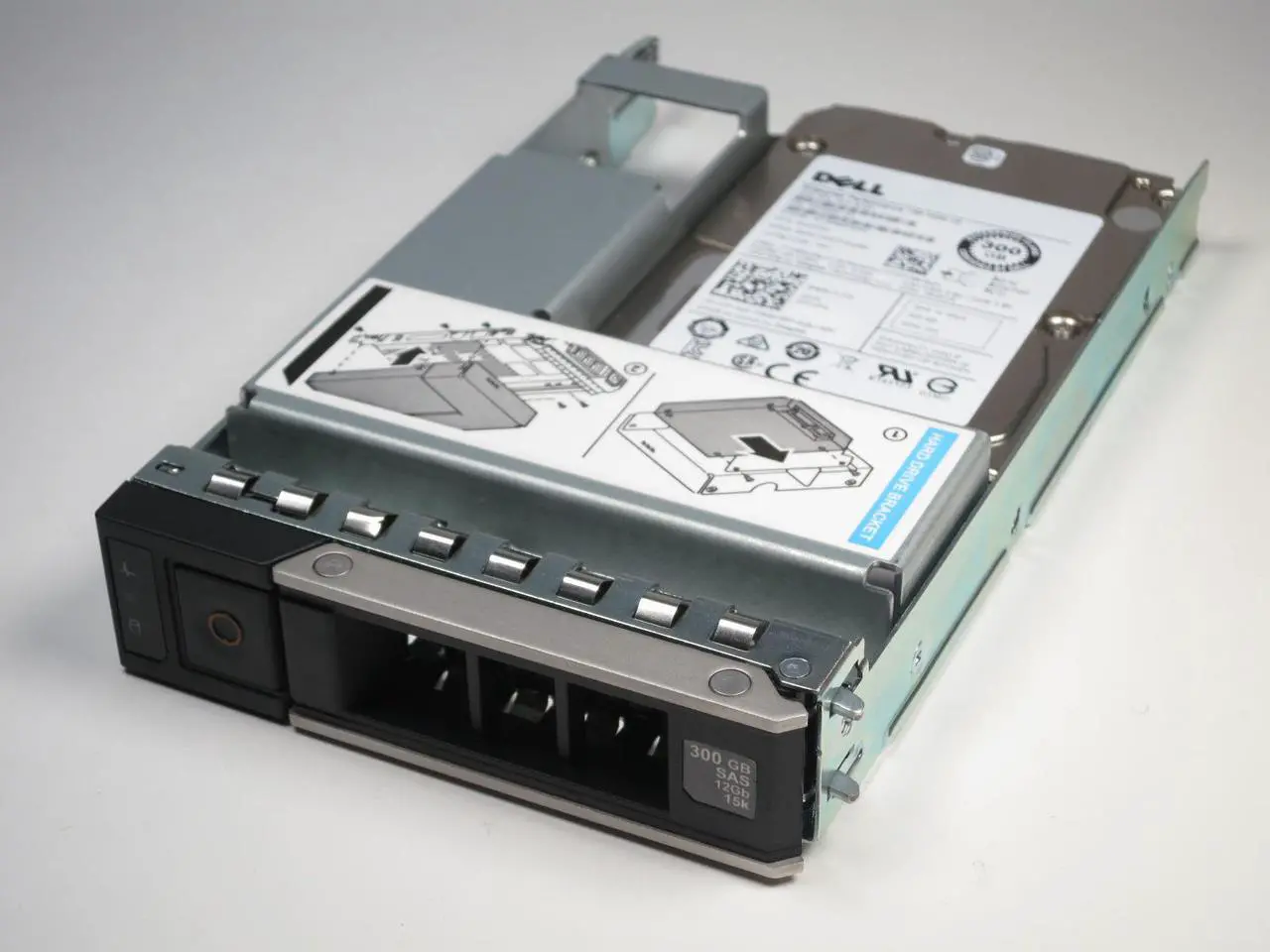 Dell 15,000 RPM SAS Hard Drive 12Gbps 512n 2.5in Hot-plug Drive 3.5in ...