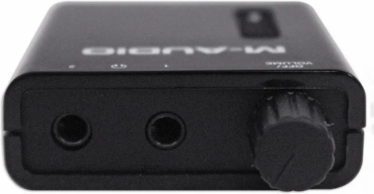 M-AUDIO Bass Traveler Portable Headphone Amplifier with Dual Outputs ...