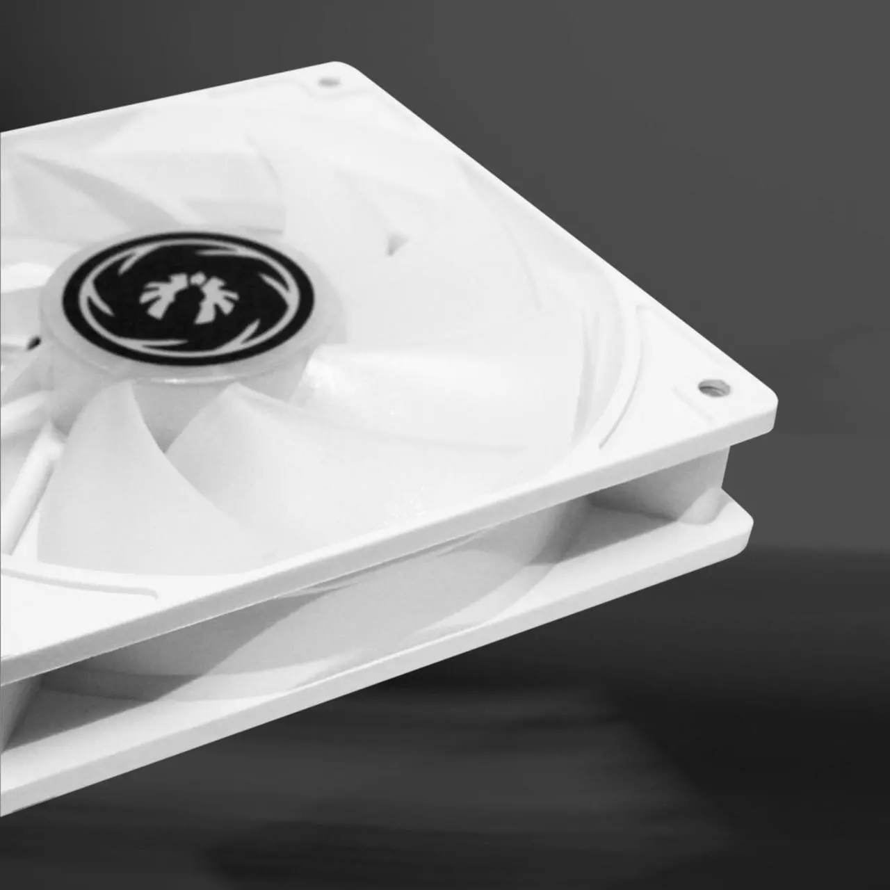 BitFenix Spectre Digital ARGB (3 pin 5V) PC Gaming Silent Fan – 120mm ...