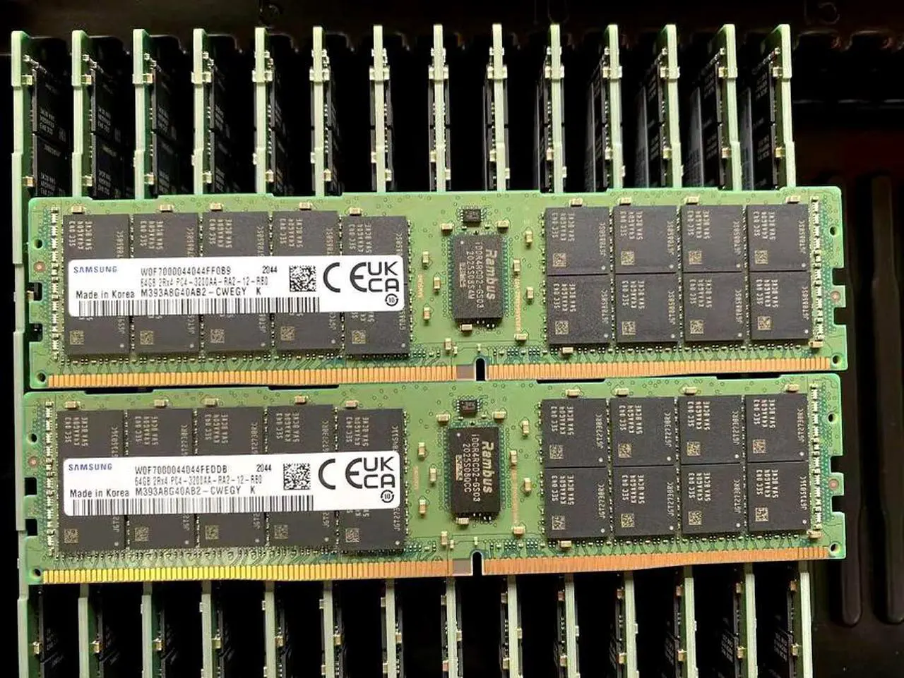 Samsung 256GB (4 x 64GB) M393A8G40AB2-CWE DDR4-3200 ECC RDIMM 2Rx4 ...