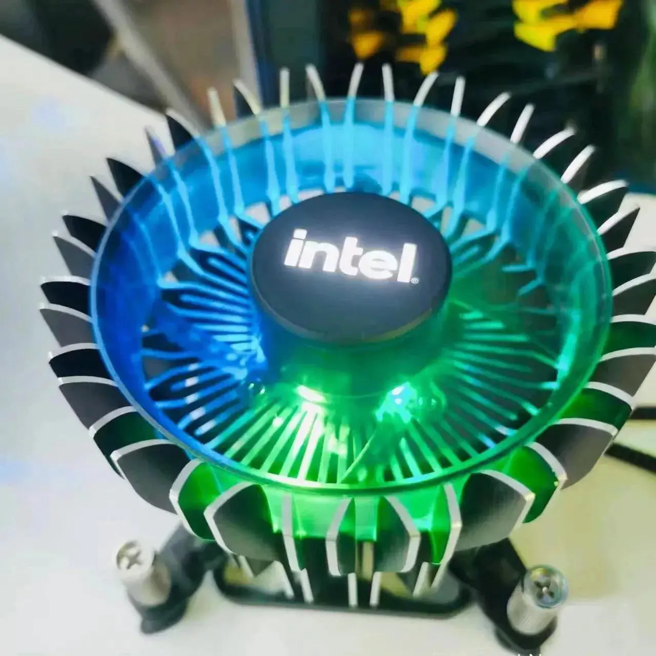 Genuine Intel Laminar RH1 Heatsink Cooler LED Cooling CPU Fan ARGB for ...