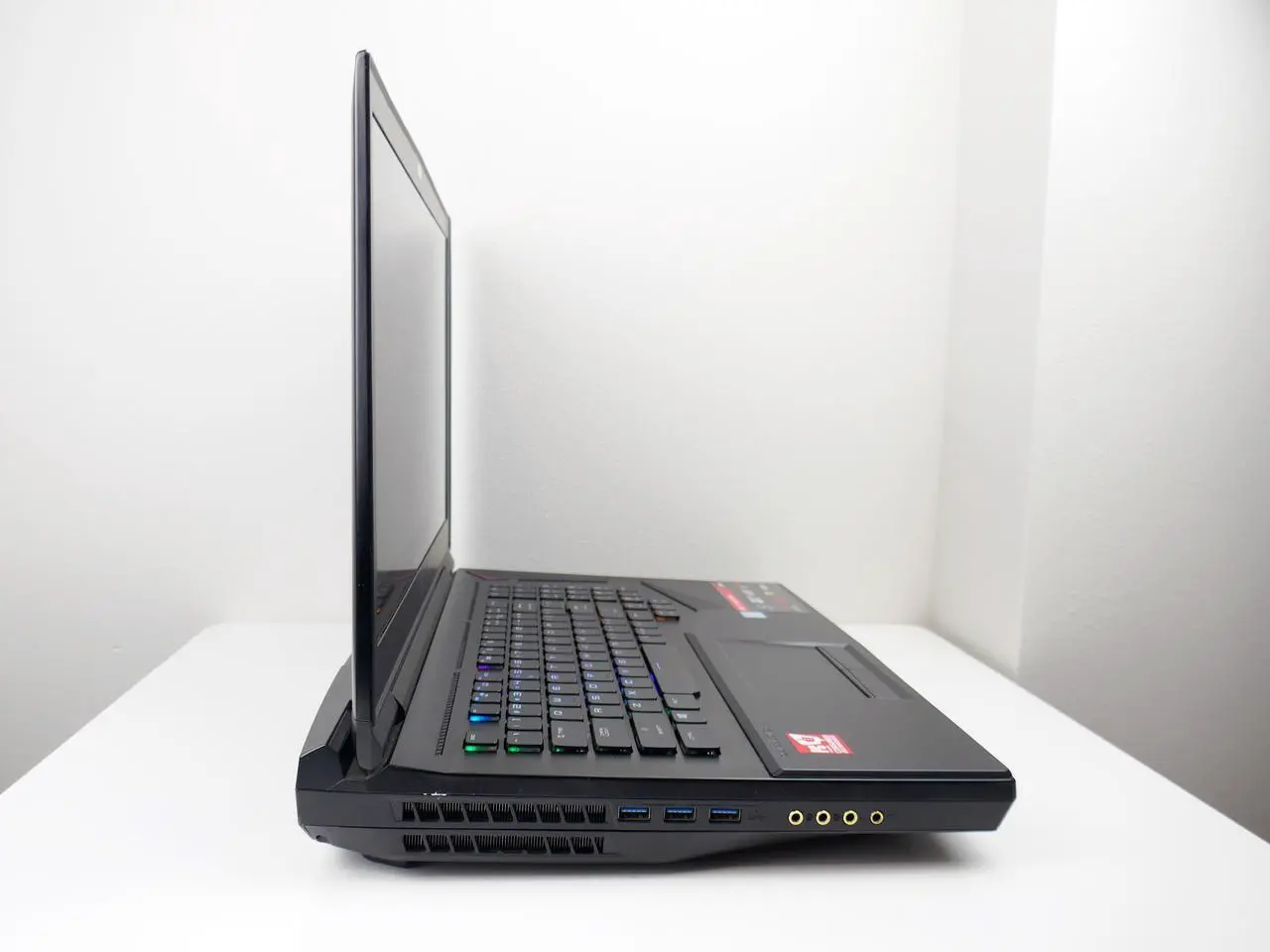 Refurbished: MSI GT Series GT75 8RG-056US Titan Gaming Laptop Intel Six ...